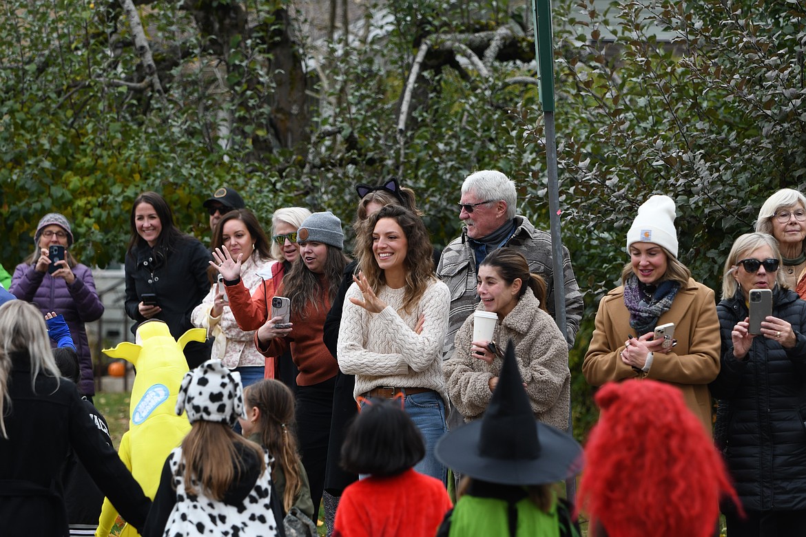 Boo-tiful costumes line the streets for Washington Elementary parade ...