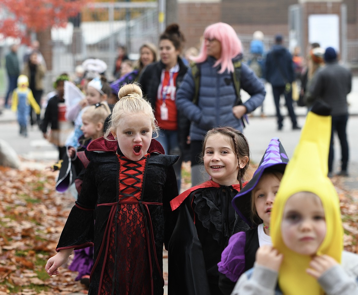Boo-tiful costumes line the streets for Washington Elementary parade ...