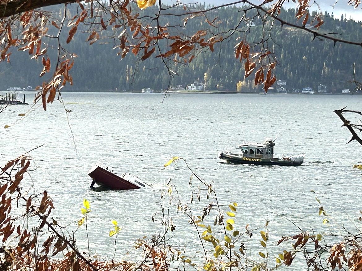Boat goes down | Hagadone News Network