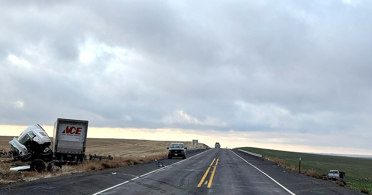 Crash near Washtucna claims 1, closes road | Columbia Basin Herald