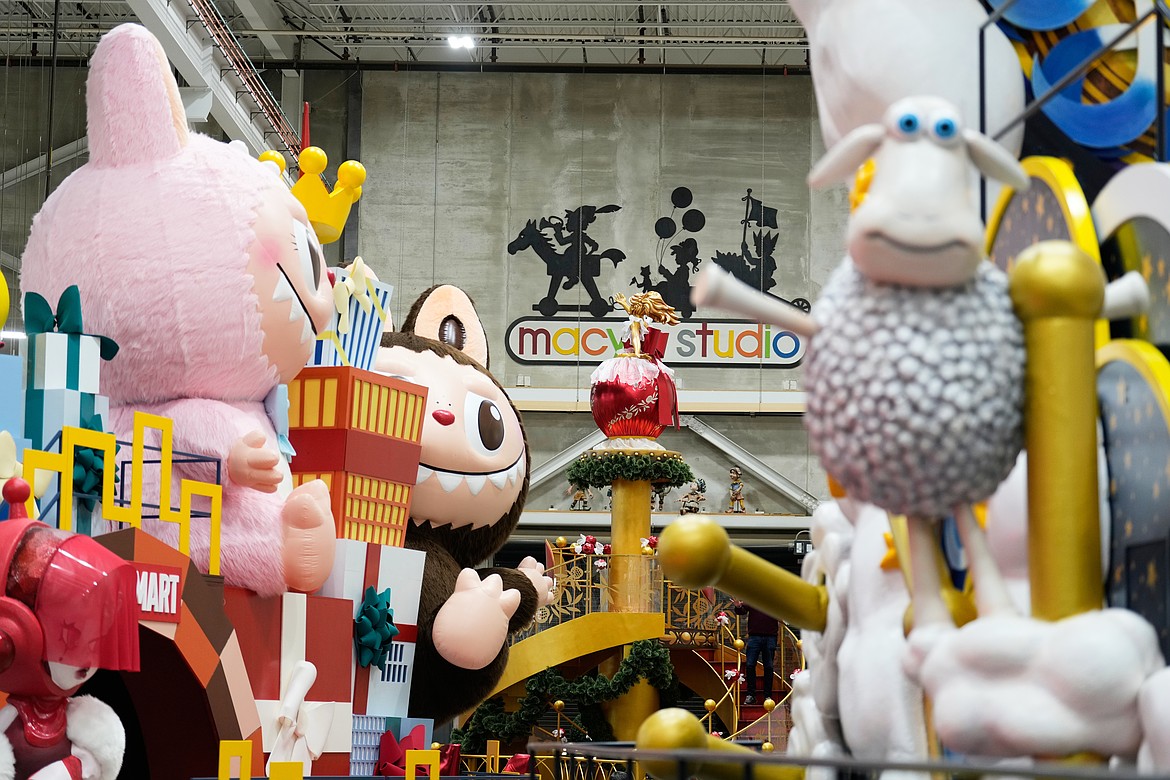 Conan Gray, Lainey Wilson and 'KPop Demon Hunters' at Macy's Thanksgiving Day Parade | Daily ...