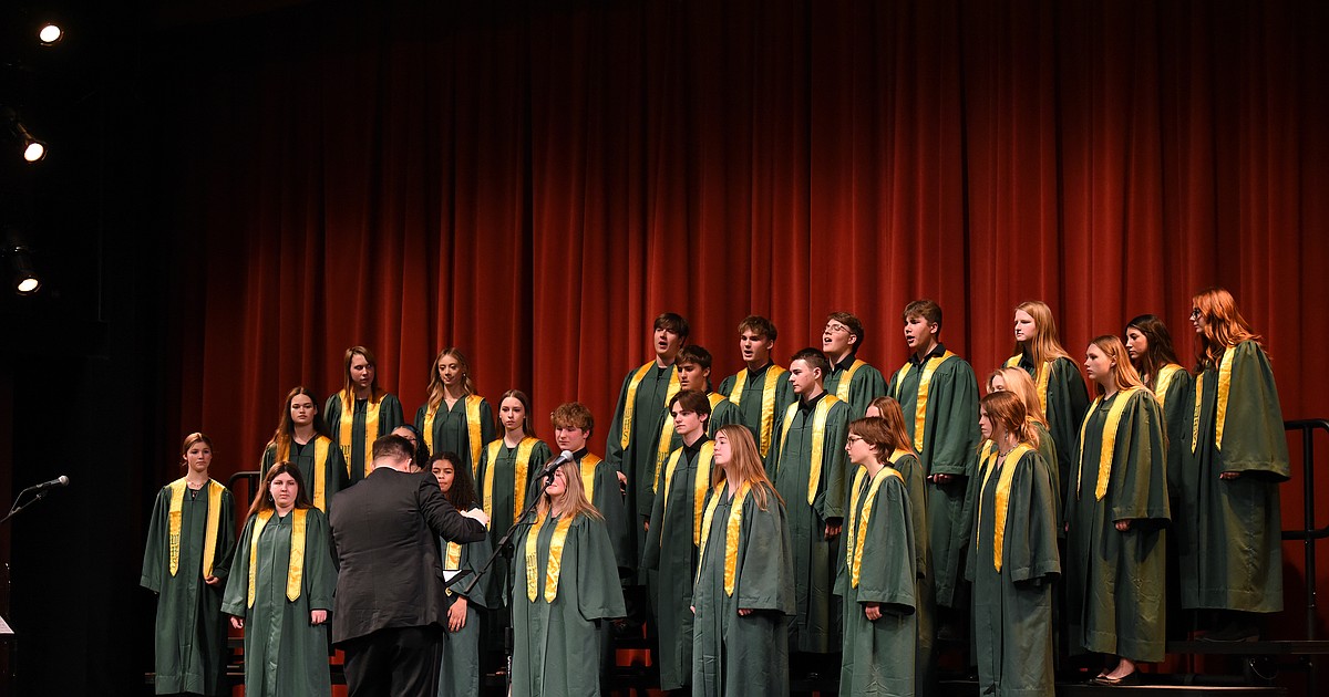 Photos: Choir's sounds of the season | Whitefish Pilot