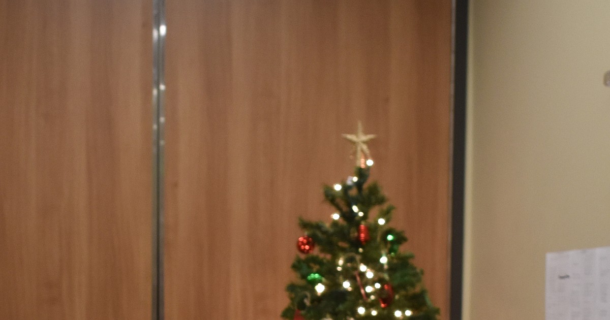 Gifts sought for MLSD bus drivers’ Tree of Sharing | Columbia Basin Herald