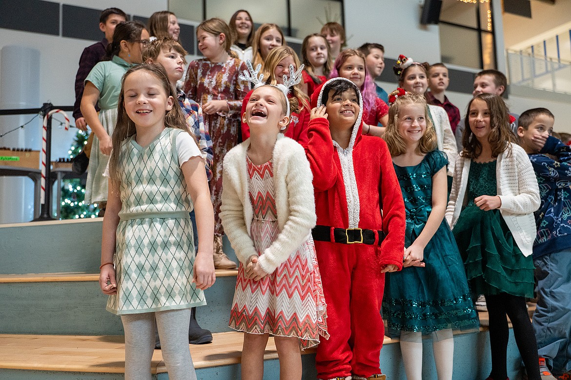 Students holiday cheering | Hagadone News Network