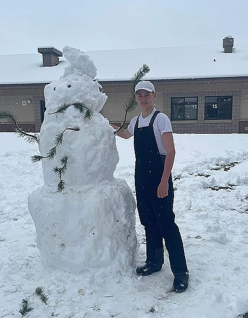 For one BFHS student, there’s no business like snow business | Coeur d ...