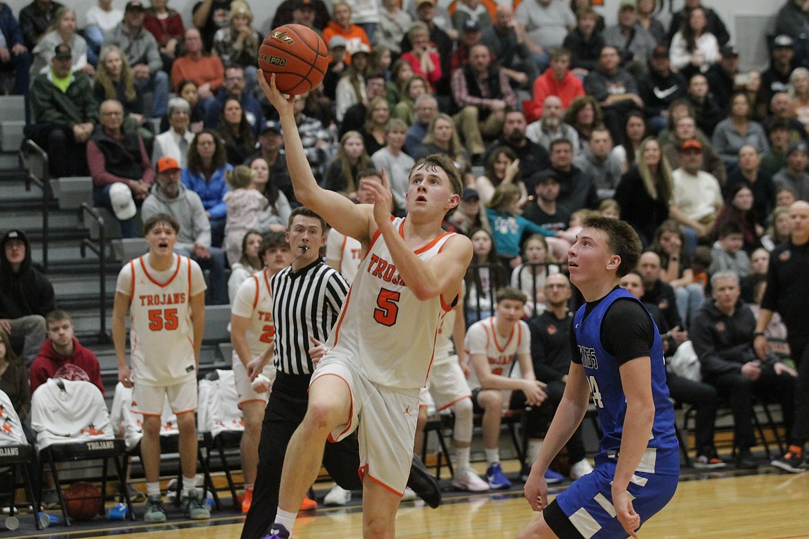 PREP BOYS BASKETBALL: Lysne lifts Post Falls in 6A IEL opener | Coeur d ...