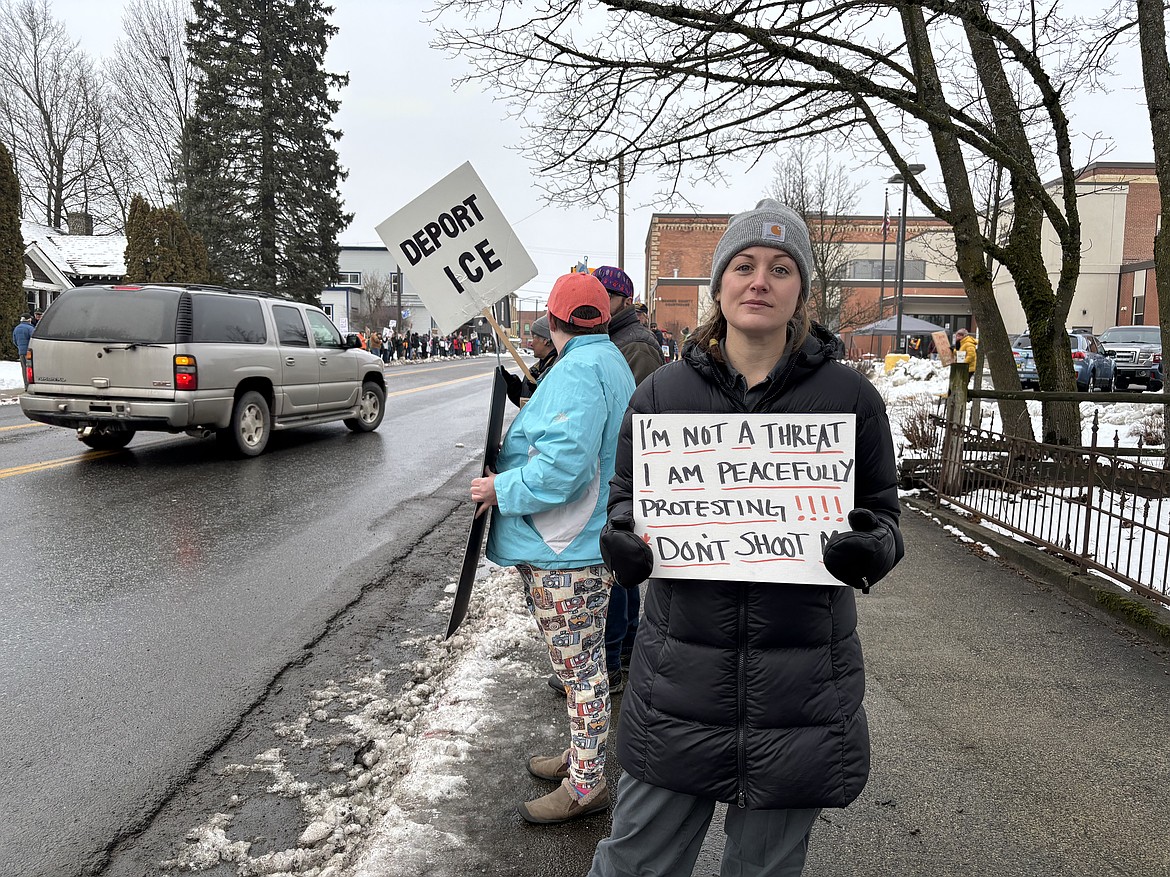 Over 200 attend Sandpoint 'ICE Out for Good' protest | Bonner County ...