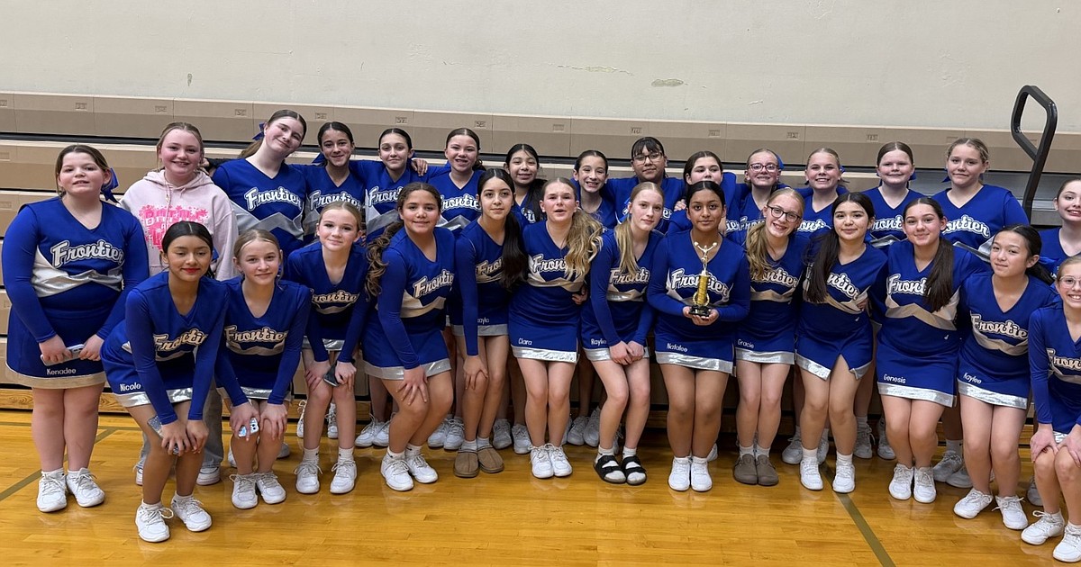 Frontier Cheer takes first at Battle in the Desert | Columbia Basin Herald
