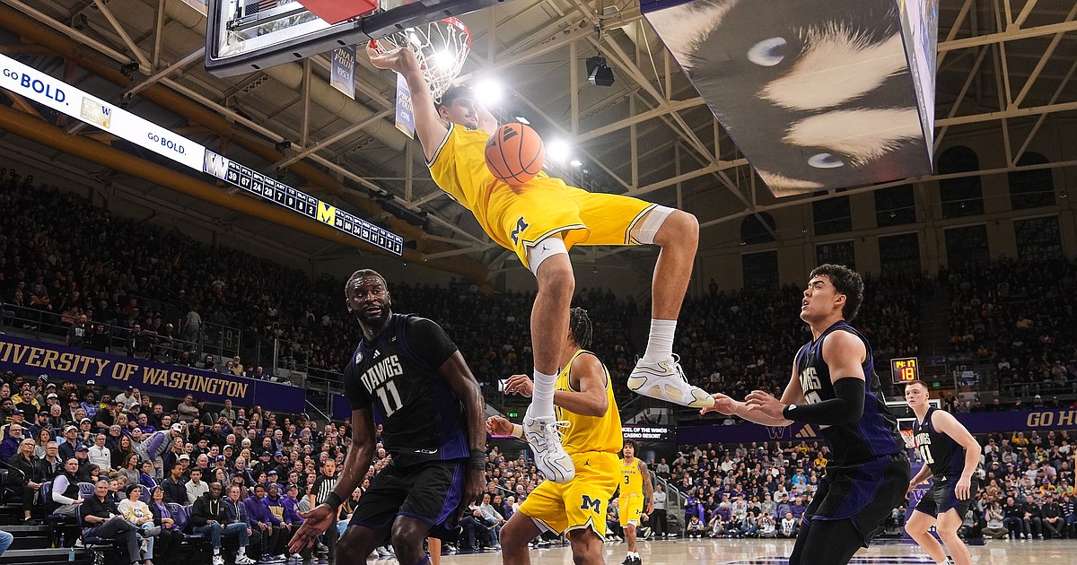No. 4 Michigan rebounds from 1st loss with 82-72 win at Washington ...