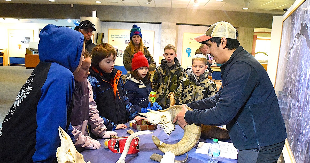 Scotchman Peaks' Winter Tracks connects kids with nature | Western News