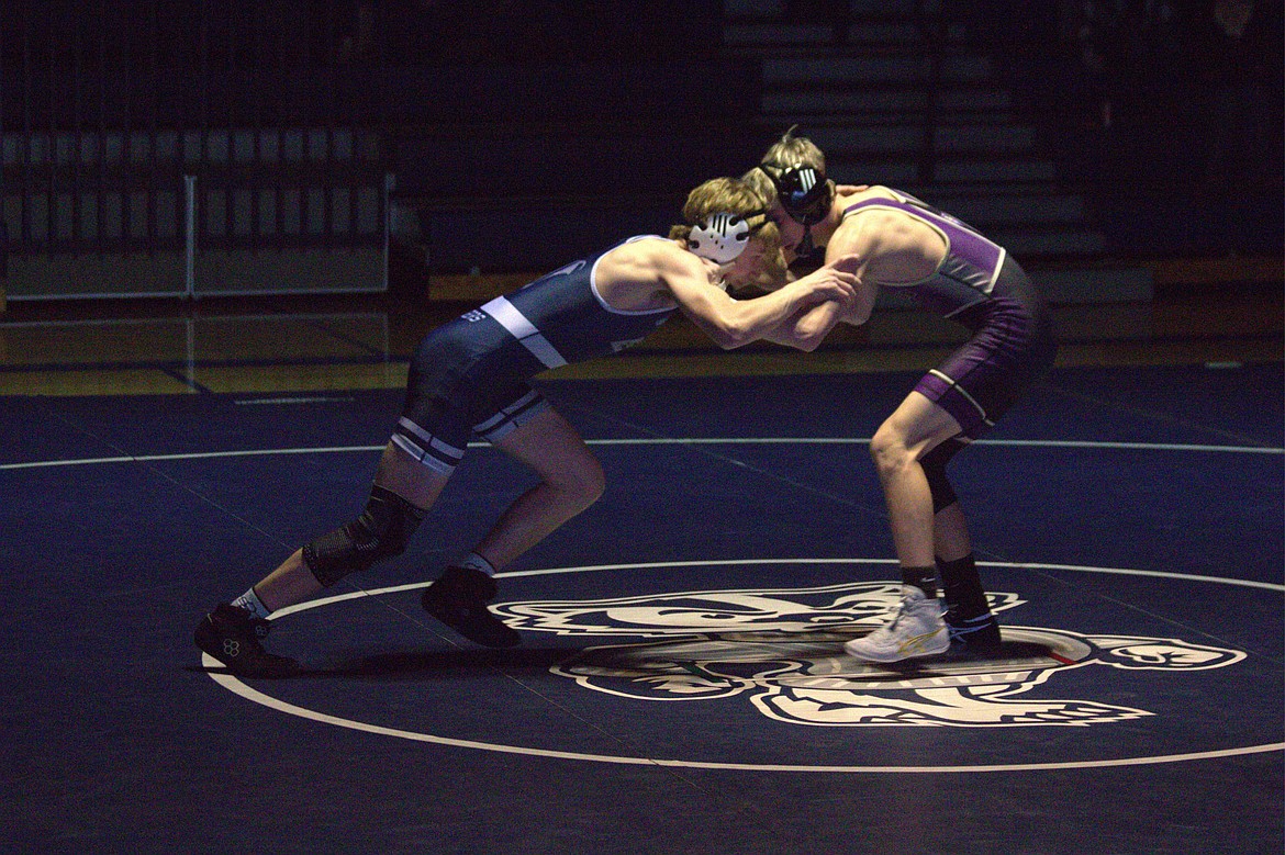 PREP WRESTLING: Badgers win five of six matches against Kellogg ...