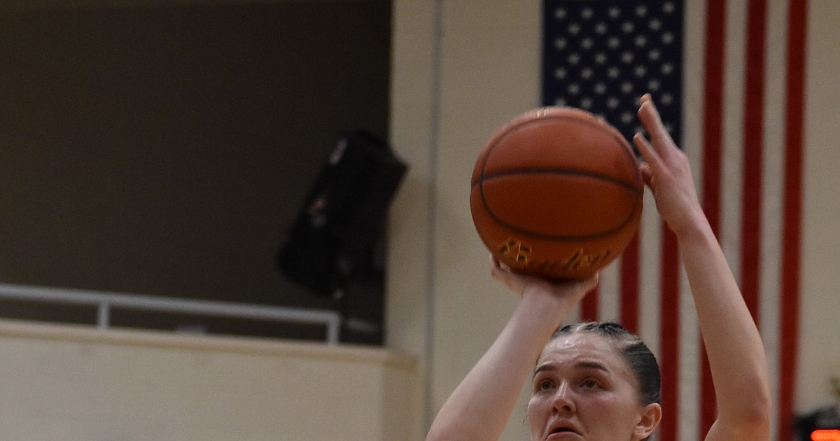 Vikings women defend home court against Wenatchee Valley | Columbia ...