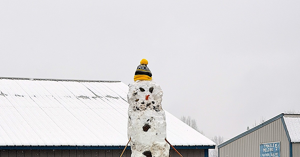 A snowman of epic proportions | Western News