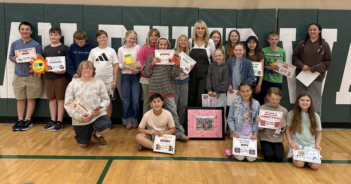 Swan River School fifth grade teacher says goodbye after 28 years ...